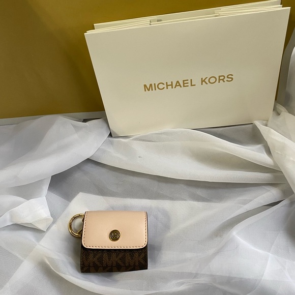 MICHAEL Michael Kors | Bags | Nwt Michael Kors Air Pod Pouch | Poshmark